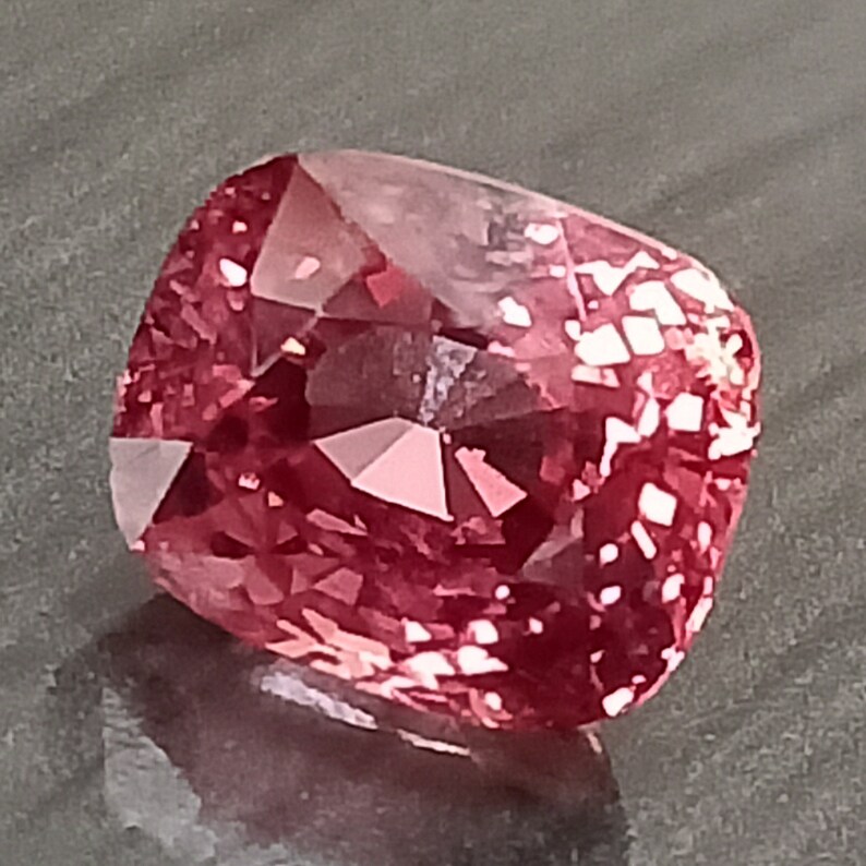 VVS Quality Padparadscha Shade Spinel 2 Ct Size spinel - Etsy