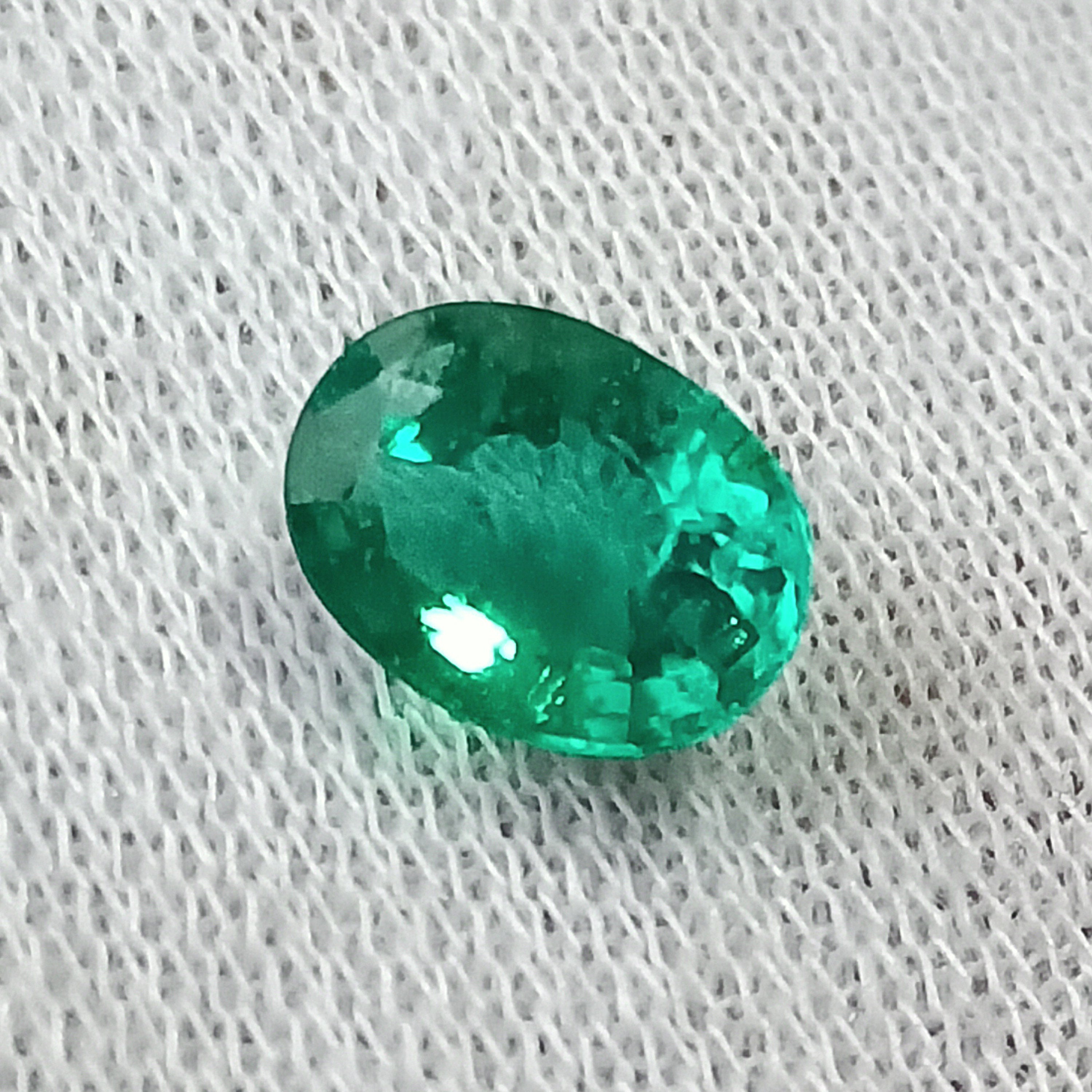 Leaf Green, Emerald, Oval, 0.92 Ct, Emeralds, Emerald Oval, 1 Carat ...
