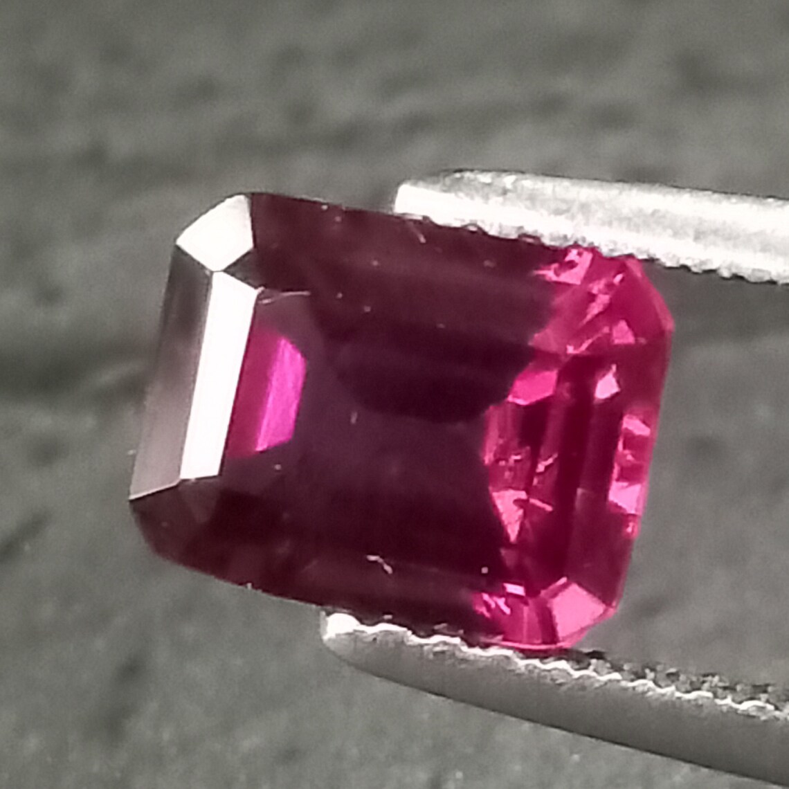 Raspberry Garnet , 2 Carat Size , African Garnet , 1.75 Cttw , Tanzania ...