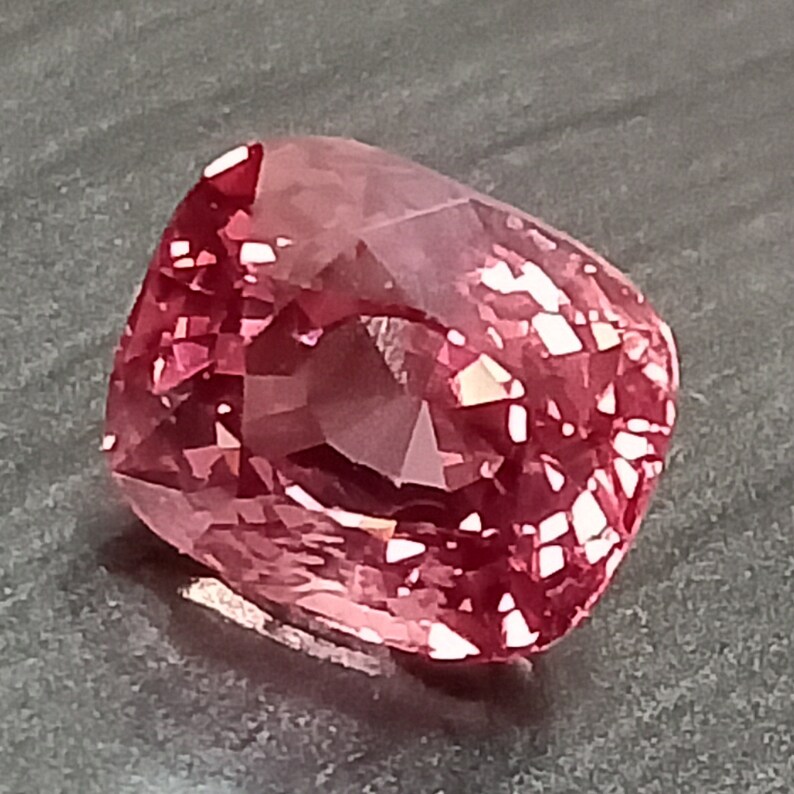 VVS Quality Padparadscha Shade Spinel 2 Ct Size spinel - Etsy