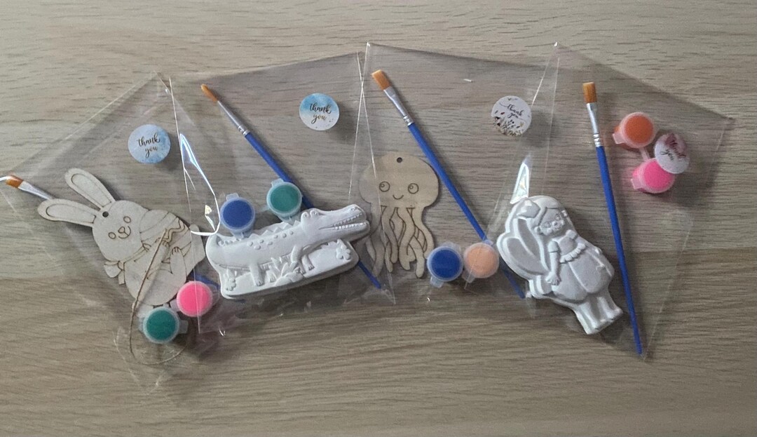 Assorted Mixed Designs in Both Plaster & Wooden Plaque Mix Sets in ...