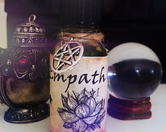 TheRavensMoonShop - Etsy