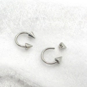 Pair 14G 16G Snake Bites Labret Lip Rings Spikes Bottom Side Lip Rings ...