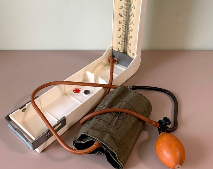 Vintage Soviet Russian Medical Device Measuring Blood Pressure ...