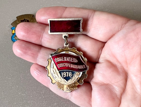 Communist Badges Set of 4 Enamel Alloy Lapel Pins Sov… - Gem