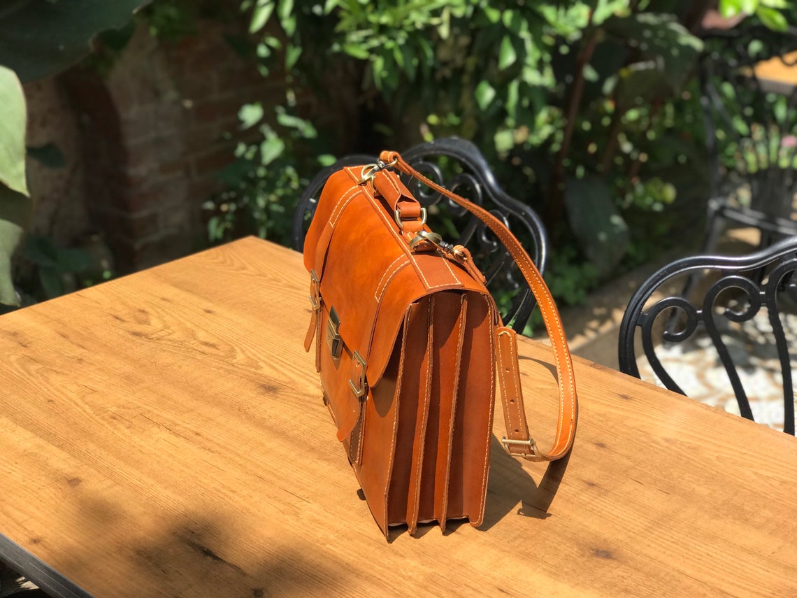 Veg-tan Triple Deck Mens Leather Briefcase in Full Grain | Etsy