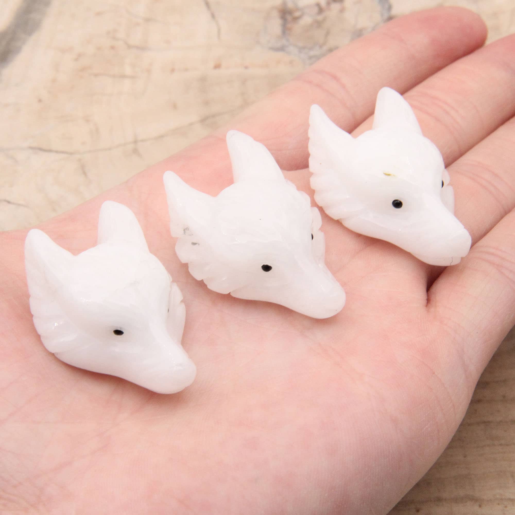 White Quartz Wolf Headnatural Stone Wolf Head Pendantsboho - Etsy Canada