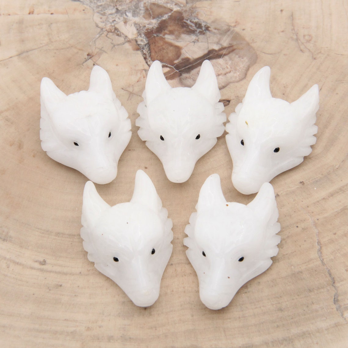 White Quartz Wolf Headnatural Stone Wolf Head Pendantsboho - Etsy Canada