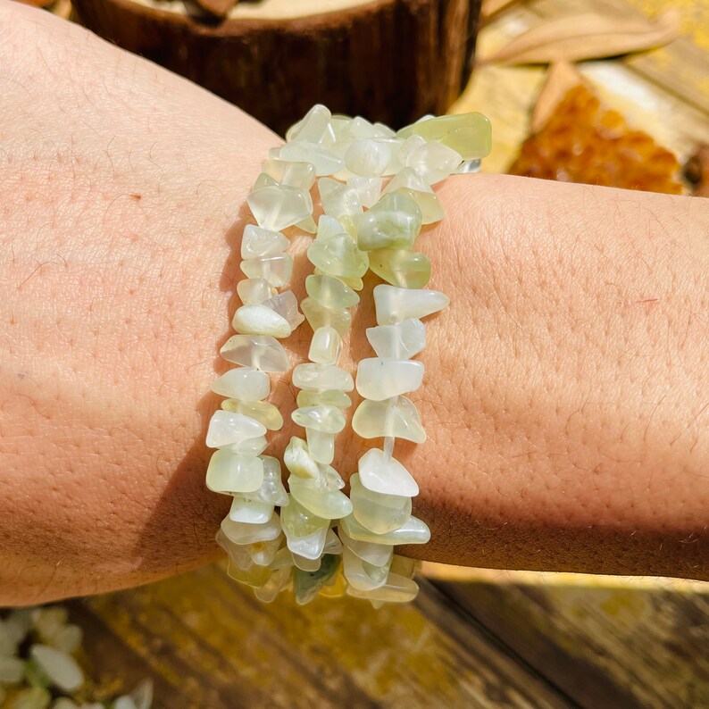 Natural New Jade Chip Bracelet,healing Braclet,stretchy Chip Beads ...