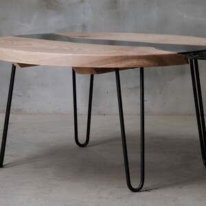 Custom River Table, Round River Coffee Table Made of Ash, Wooden Live ...