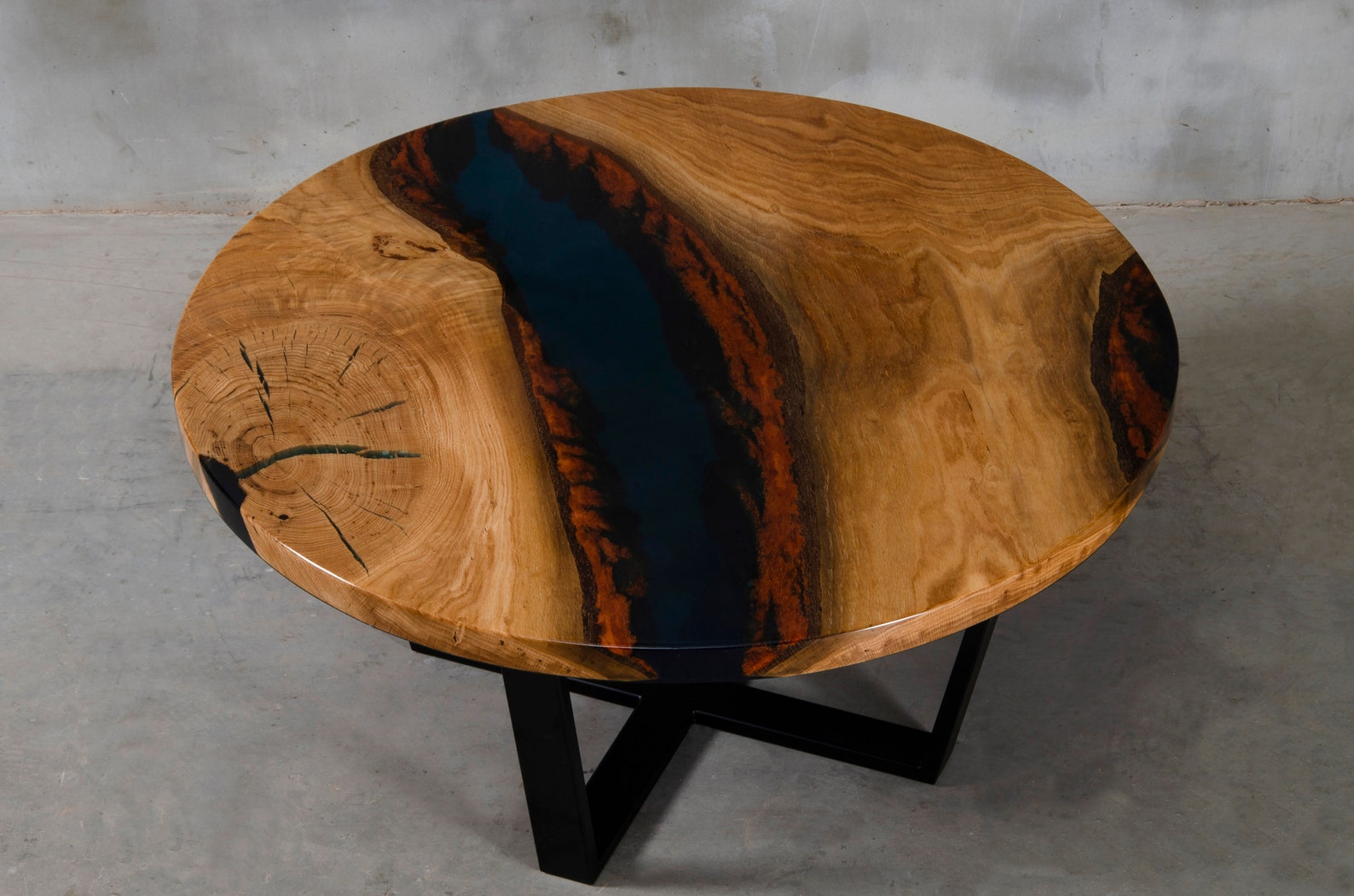Custom Resin Table Made of Oak, Dark Blue UV Resin, Wooden Live Edge ...