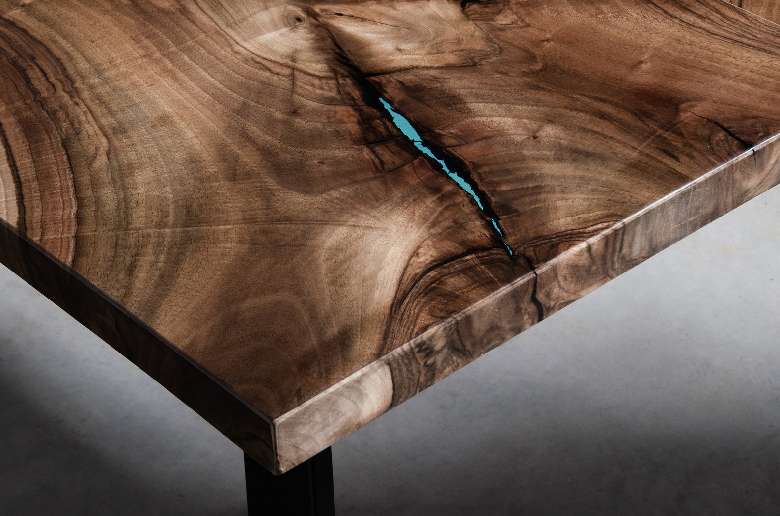 LIVE EDGE Eettafel epoxyhars tafel epoxy walnoot tafel - Etsy Nederland