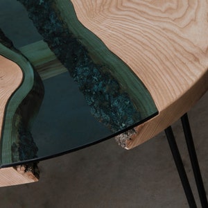 Custom River Table, Round River Coffee Table Made of Ash, Wooden Live ...