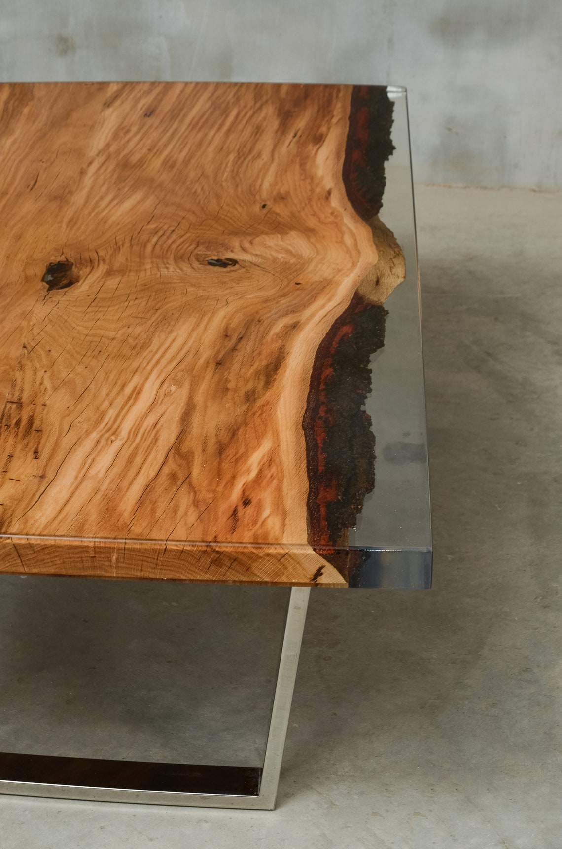 Custom Resin Table Made of Oak Wood Epoxy Table With Polished | Etsy