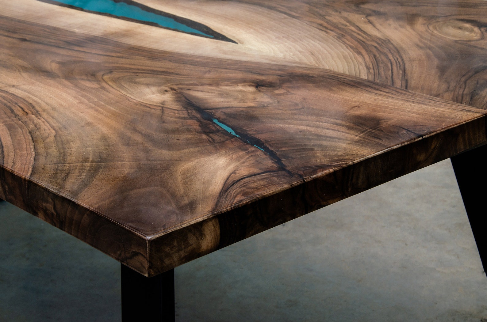 LIVE EDGE Eettafel epoxyhars tafel epoxy walnoot tafel - Etsy Nederland