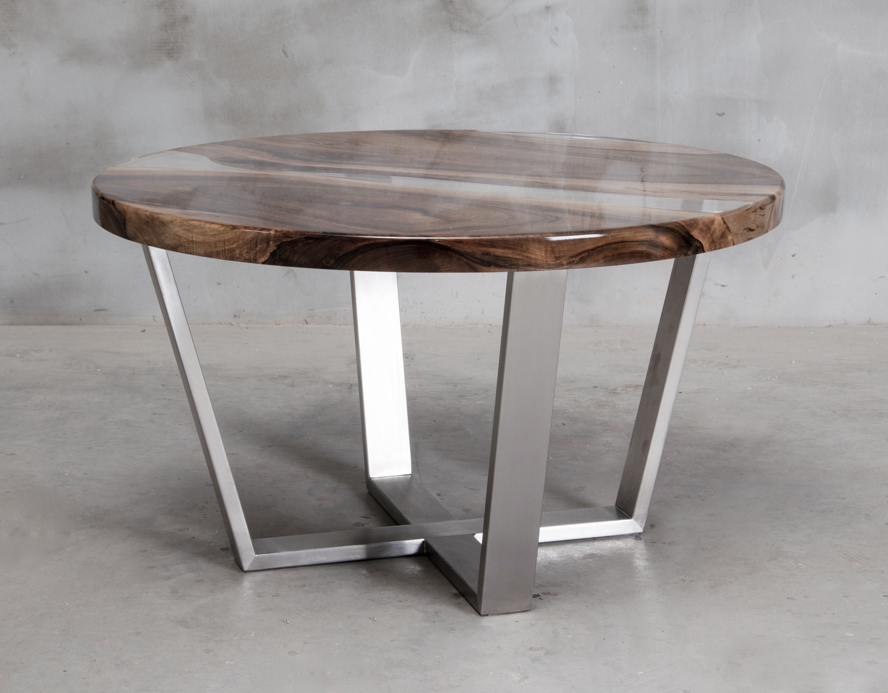 Custom resin table made of European walnut round live edge | Etsy