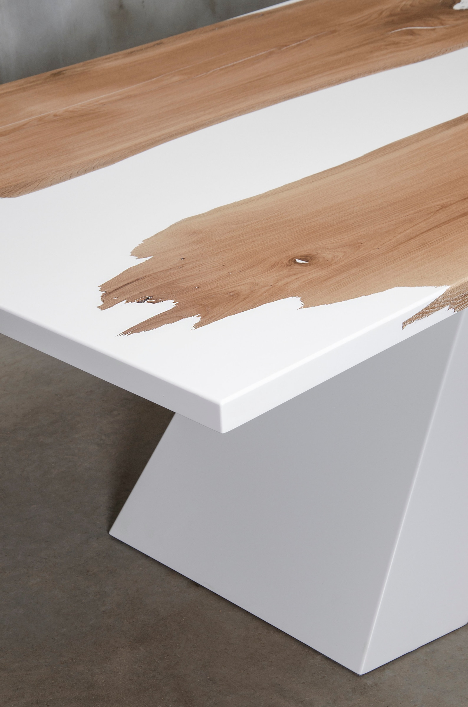 Custom Resin Table Made of Oak, White Epoxy Table, Matte Finished ...