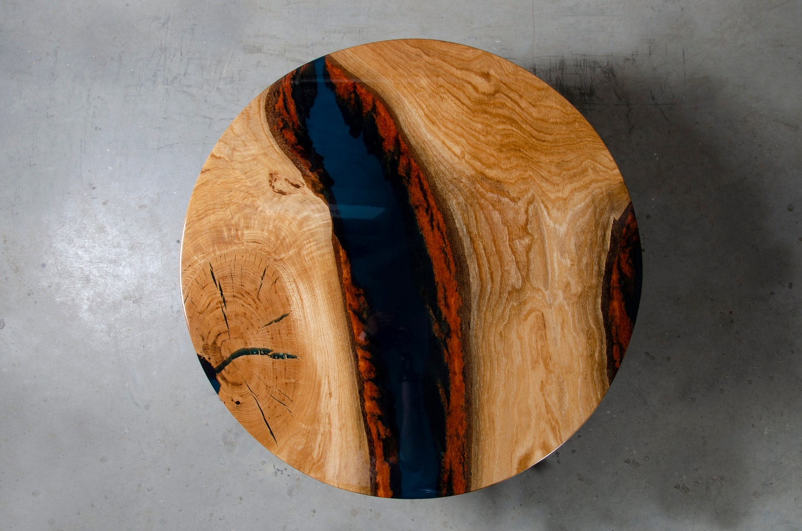 Custom Resin Table Made of Oak, Dark Blue UV Resin, Wooden Live Edge ...
