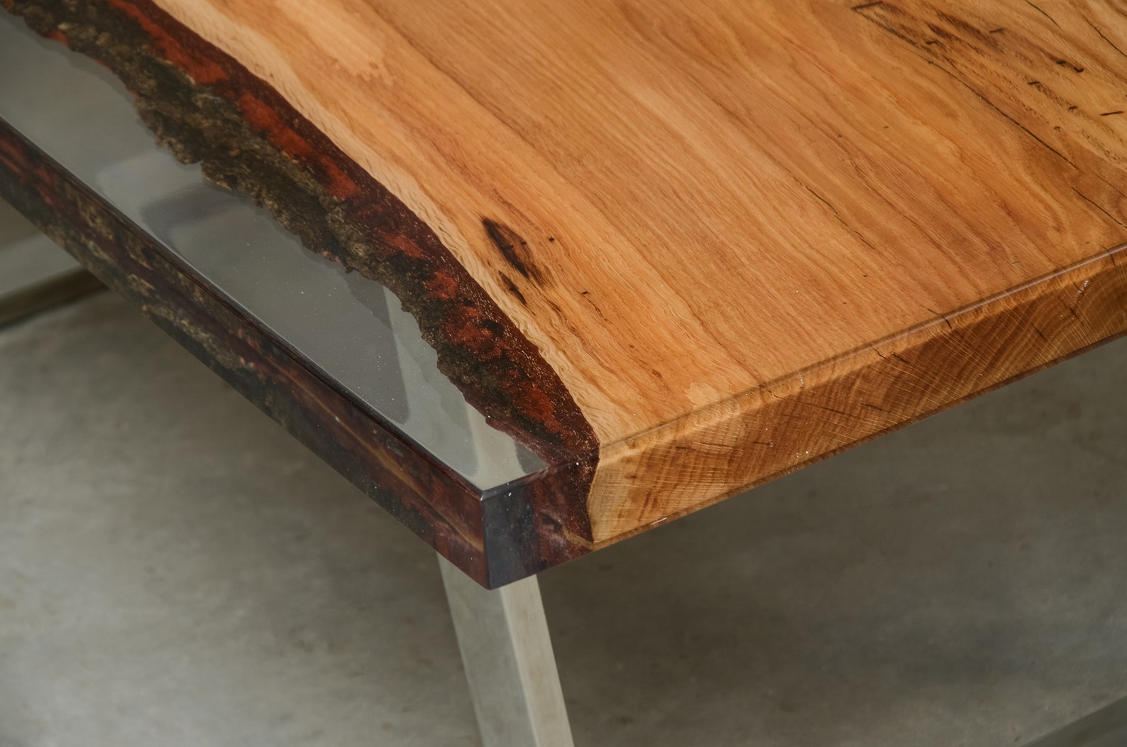 Custom Resin Table Made of Oak Wood Epoxy Table With Polished | Etsy