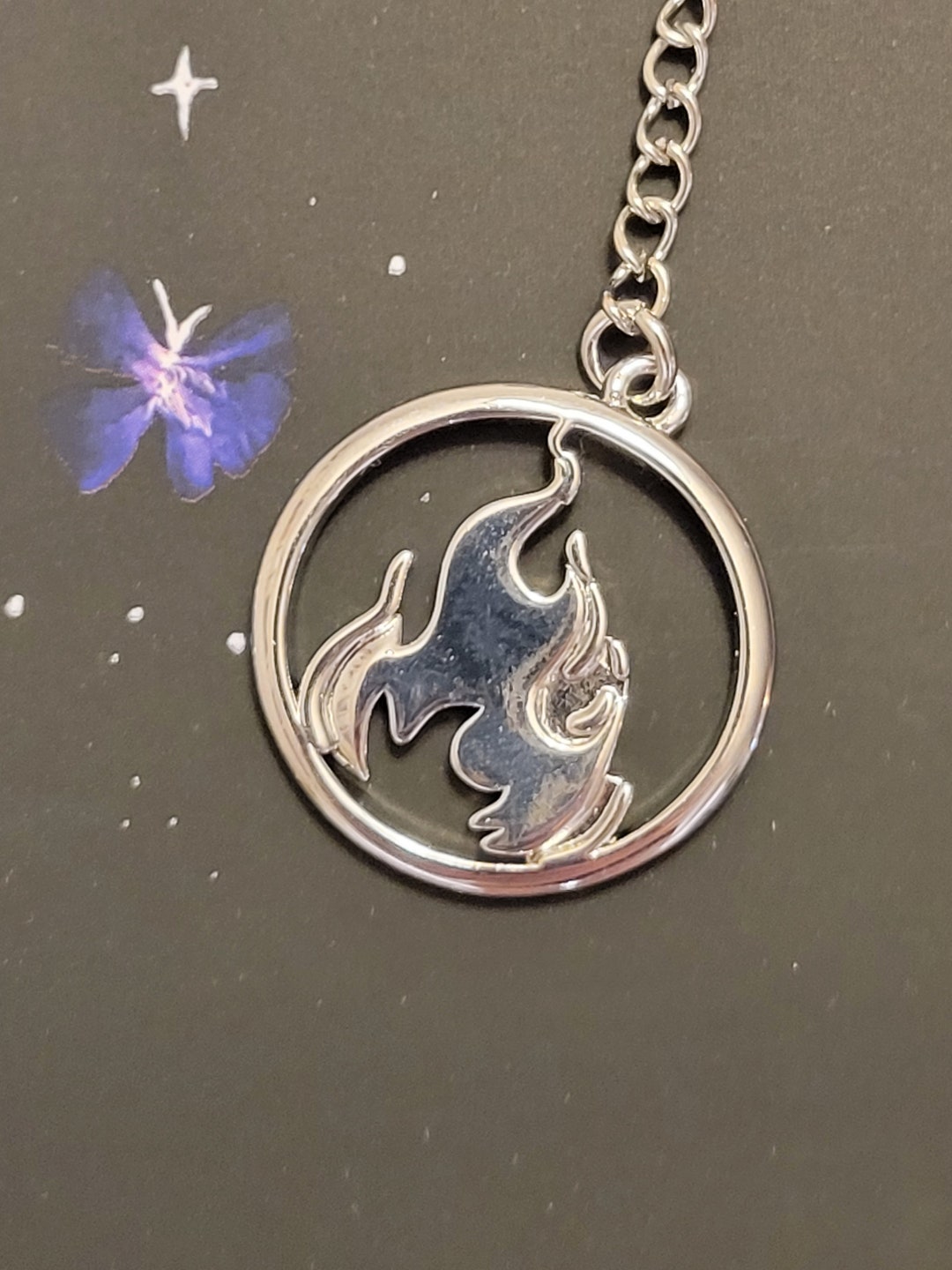 Silver Flames Keychain ~ ACOTAR ~ Officially Licensed - Etsy