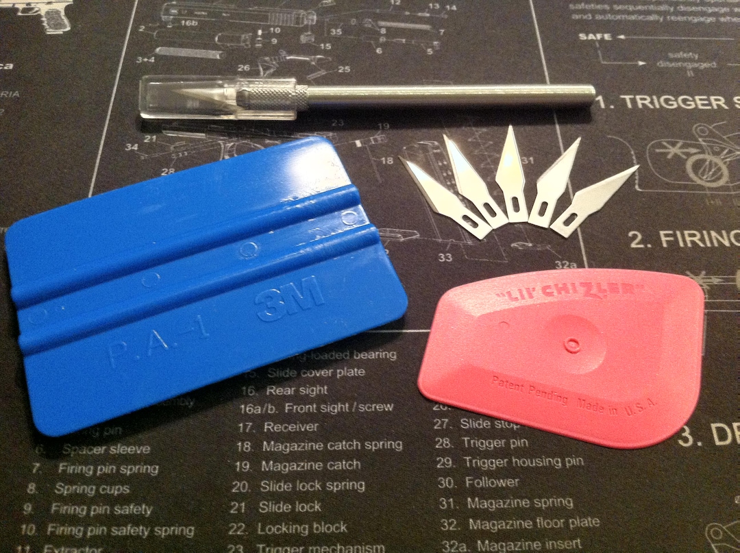 Blue Squeegee Vinyl Applicator Lil' Chizler and #11 Razor Knife Tool ...