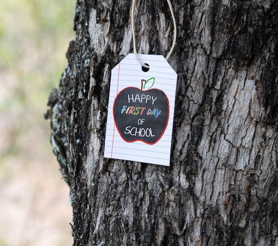Back to School Printable Gift tag, Happy First Day of School, Teacher ...