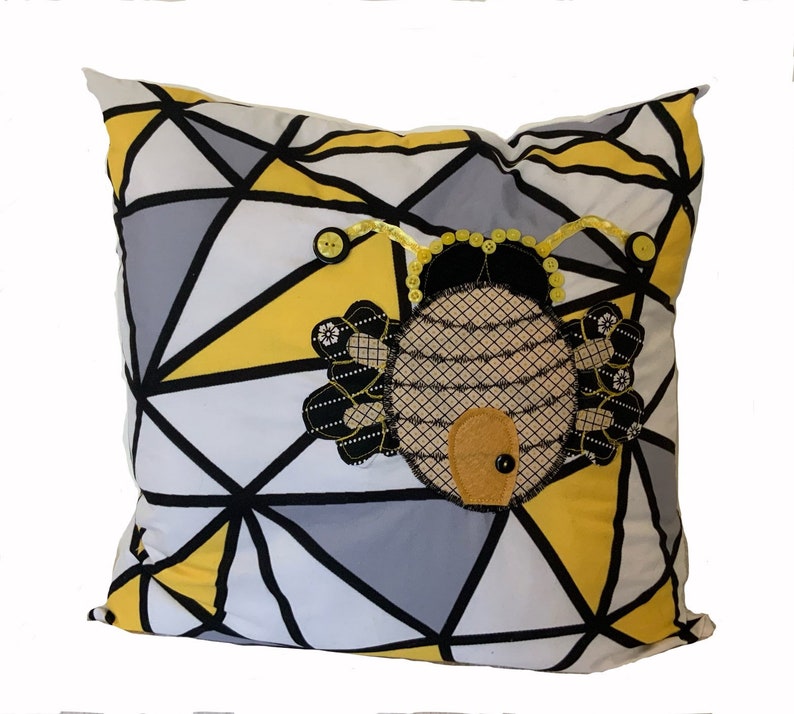 Bee Bee Hive and Honeycomb Sewing Applique Pattern Flower - Etsy UK