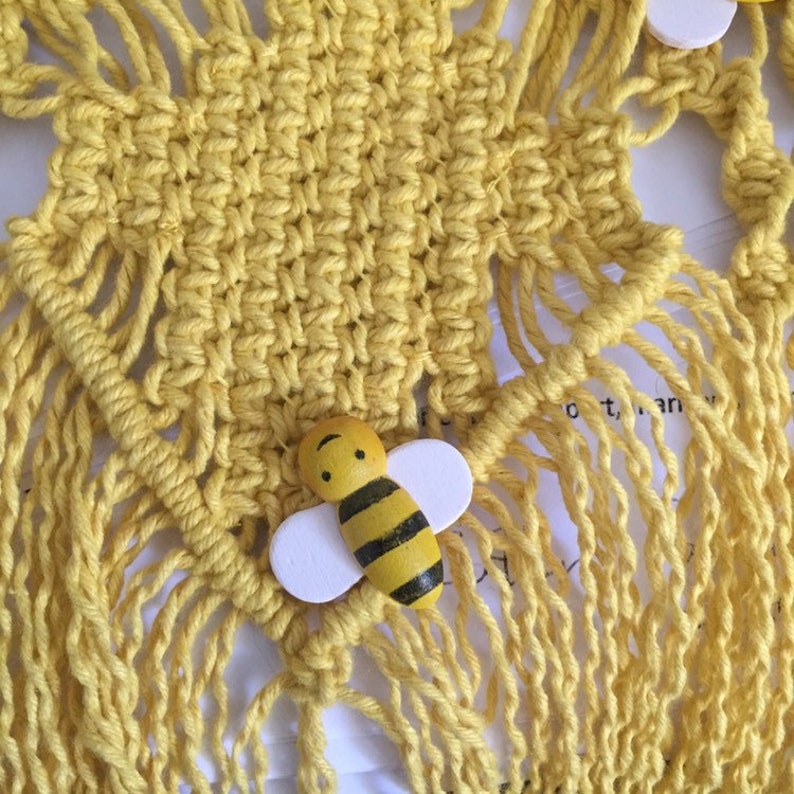 Macrame Bee Honeycomb PDF Pattern, Bee Gifts, Wall Art Macrame ...