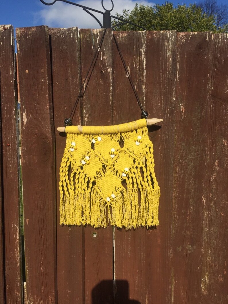 Macrame Bee Honeycomb PDF Pattern, Bee Gifts, Wall Art Macrame ...