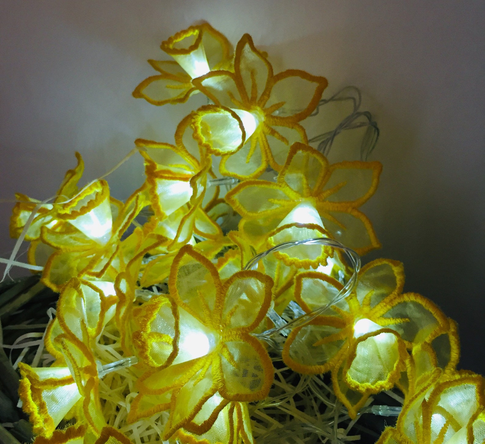 20 Daffodil LED Fairy lights Pretty Spring Flowers Yellow | Etsy