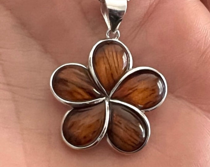 Plumeria Lei Necklace in Sterling Silver by Danny Bushart - Etsy