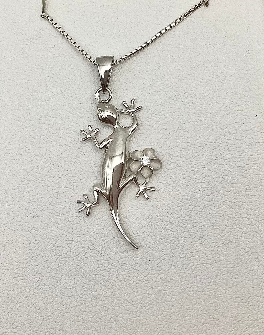 Sterling Silver Hawaiian Gecko Lizard Plumeria Flower Cubic Zirconia ...