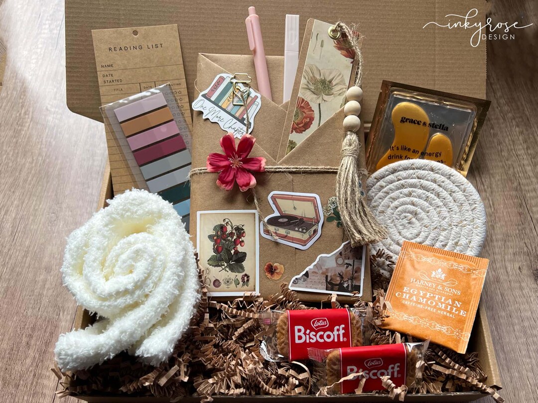 Blind Date With a Book Box Gift, Personalized Book Lover Gift Bundle ...