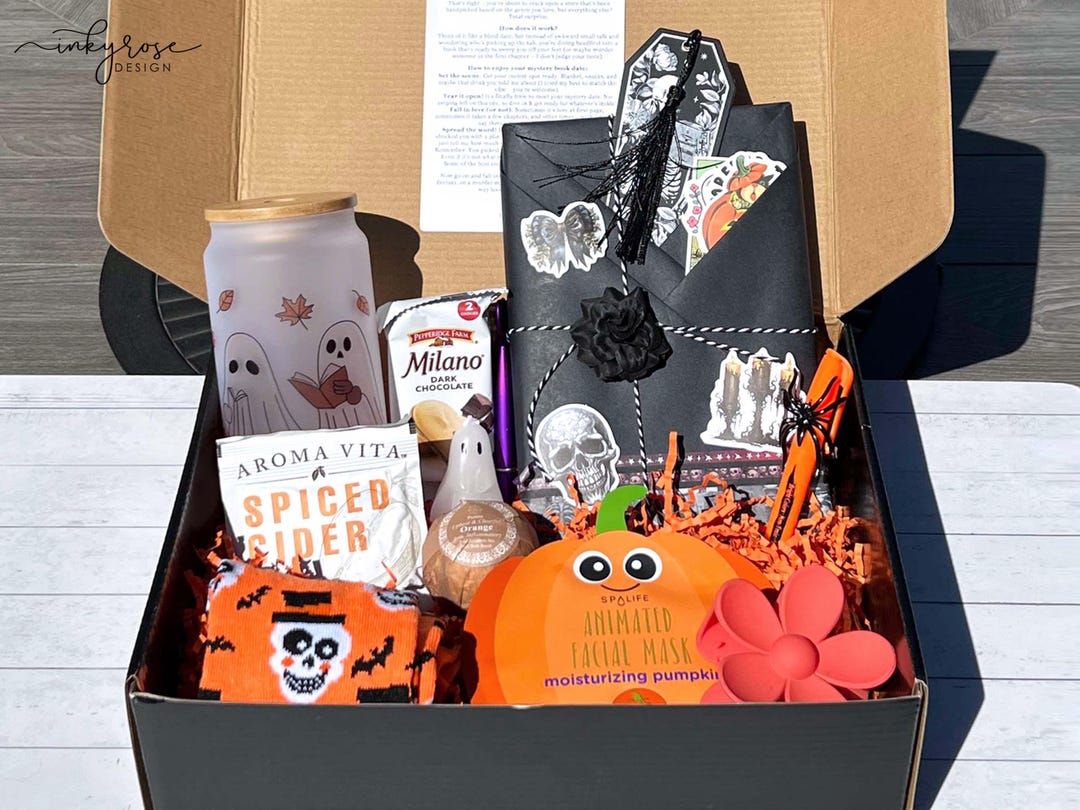 Halloween Blind Date With a Book Box , Halloween Book Gift, Book Lover ...