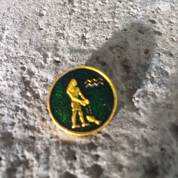 Astrological signs Zodiac Vintage badges Aquarius zodiac | Etsy