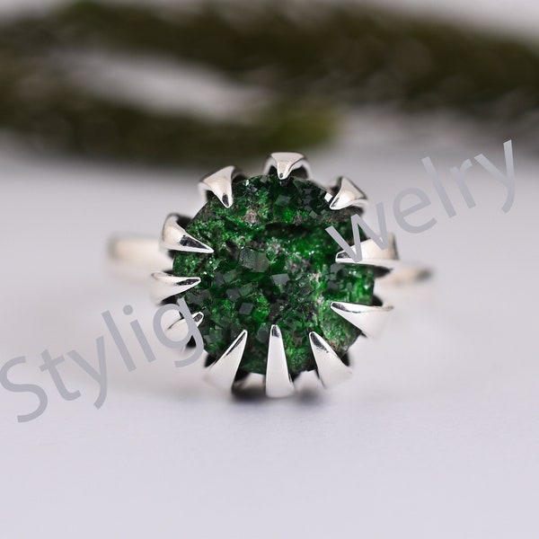 Uvarovite Garnet - Etsy