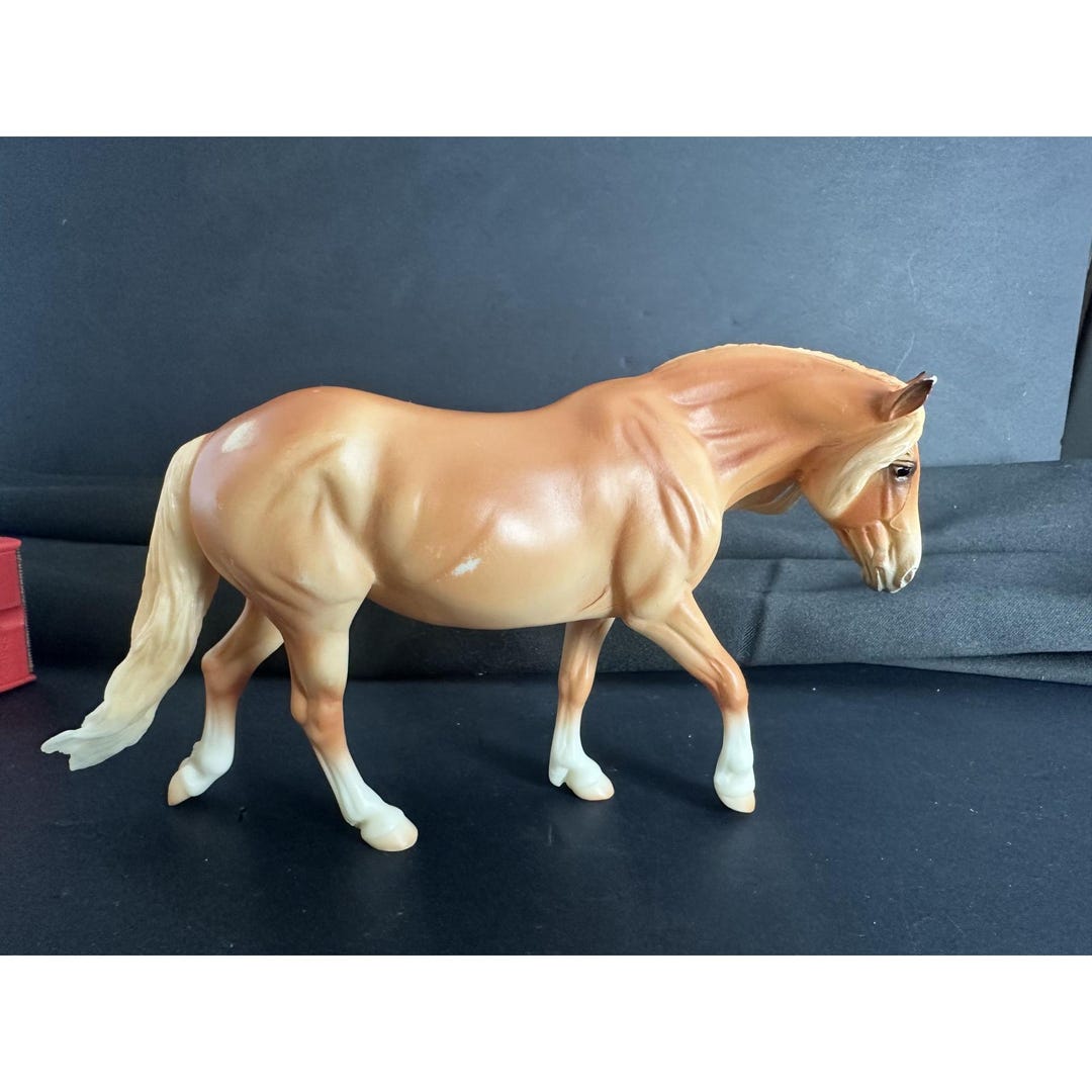 Breyer Classics Collection Horse Light Chestnut Palomino Mare #938 - Etsy