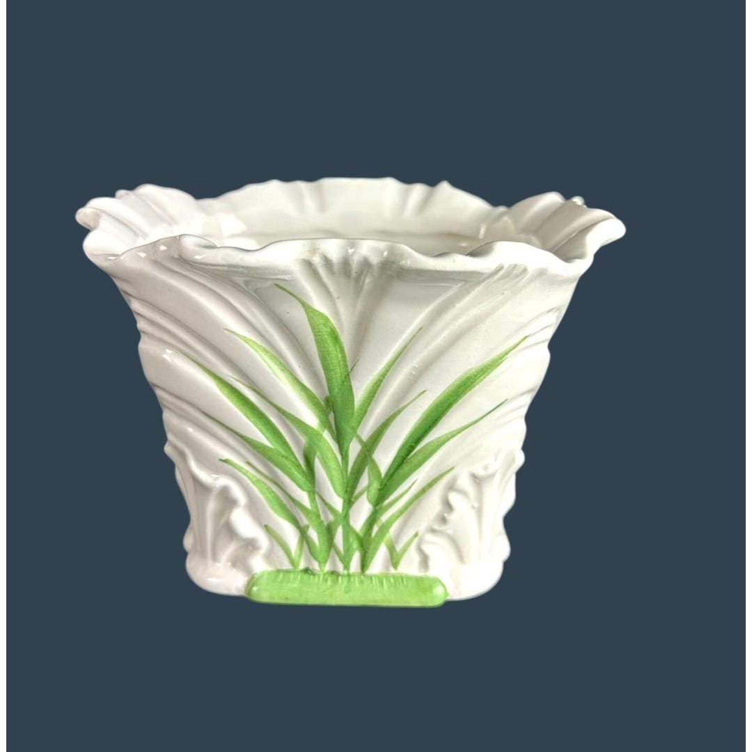 Vintage Mottahedeh Design White & Green Floral Porcelain Planter Pot ...