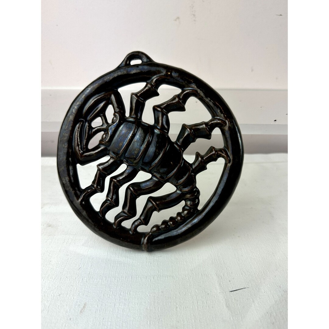 Dark Brown Ceramic Scorpion Red Clay Glazed Circle Wall Decor Insect ...