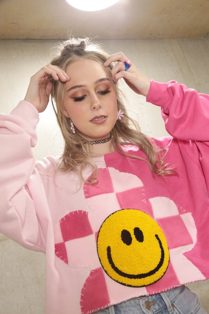 Y2K Pink Checkerboard Flower Smiley Face Cropped Sweater - Etsy