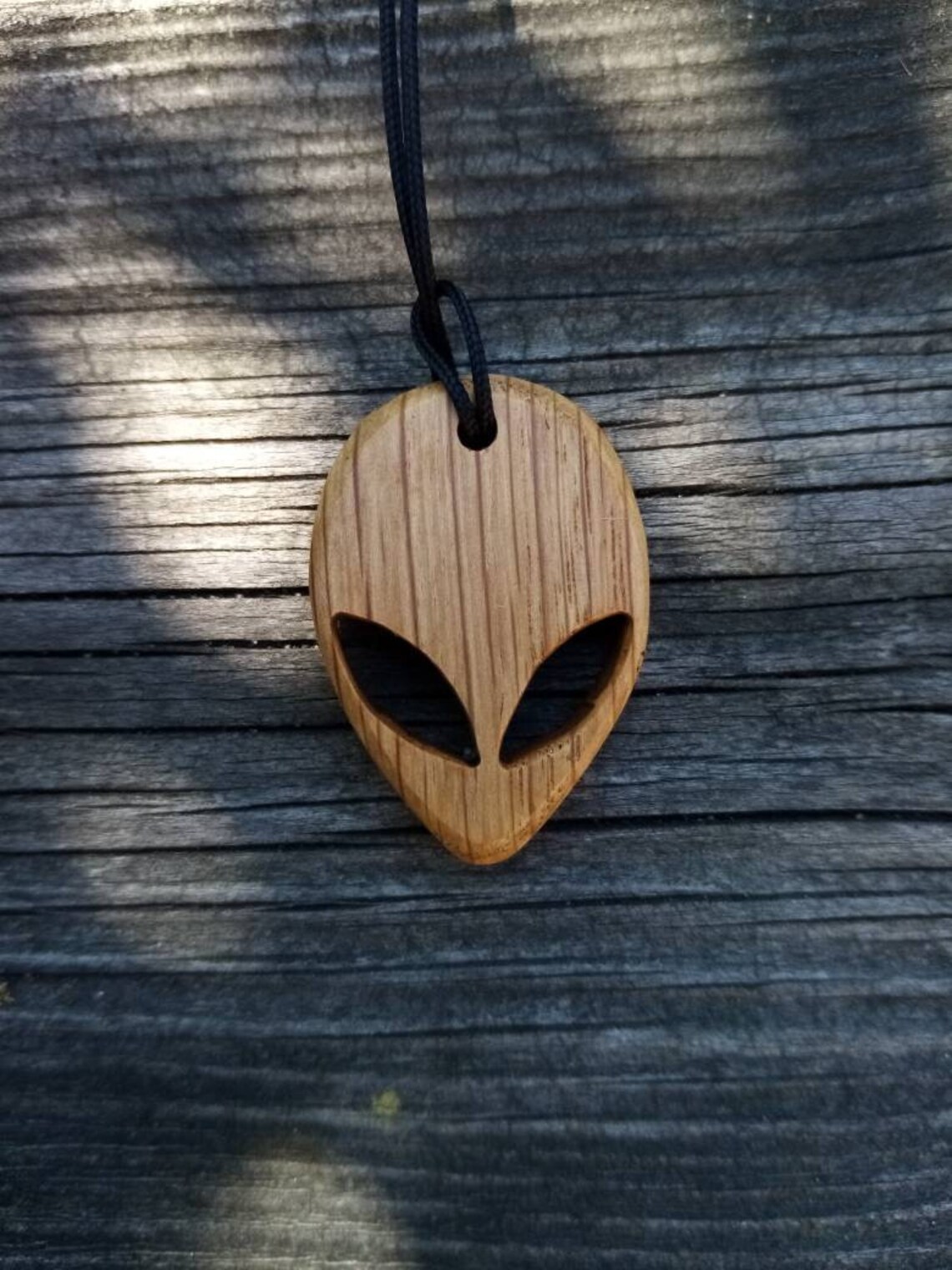 Alien Pendant Necklace Alien Head Wooden Alien Necklace - Etsy