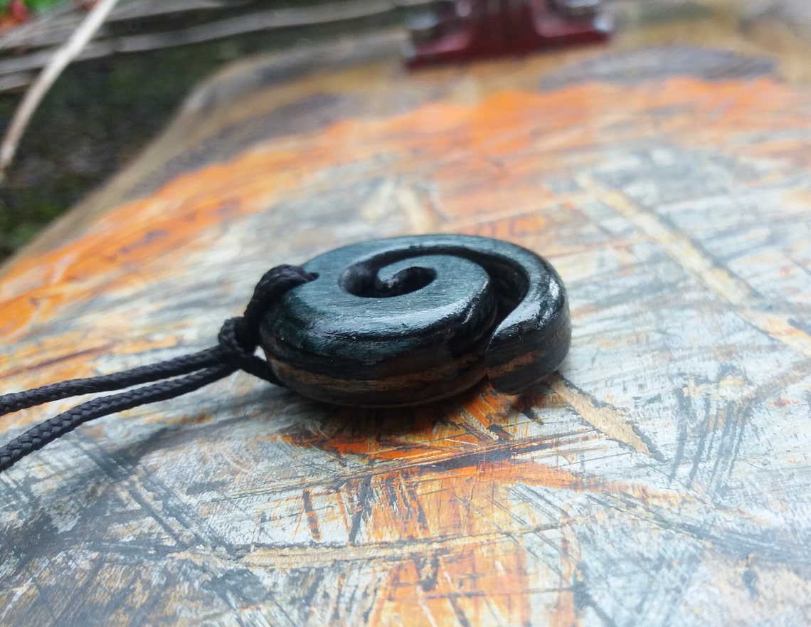 Skateboard Necklace Skateboard Pendant Spiral Necklace - Etsy