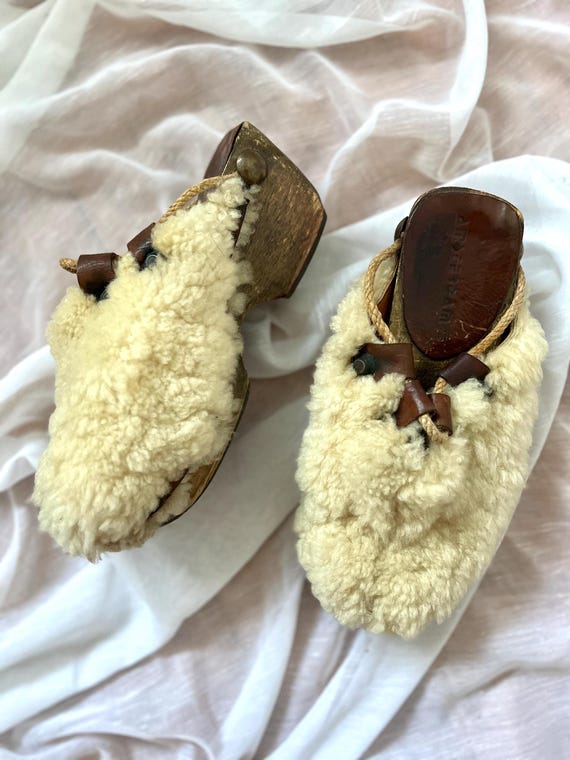 70s Sheepskin Clogs Hippie Wooden Sabot Shoes Boho Kl… - Gem