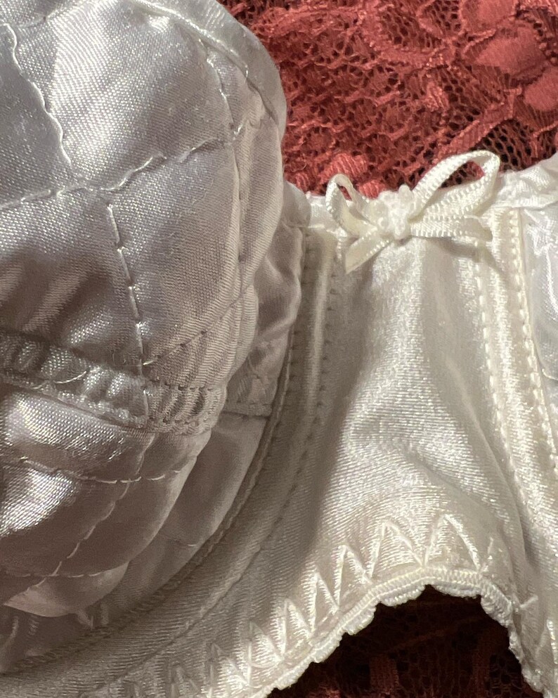 90s White Satin Quilted Bra. B Cup. Vintage Balconette Bra - Etsy
