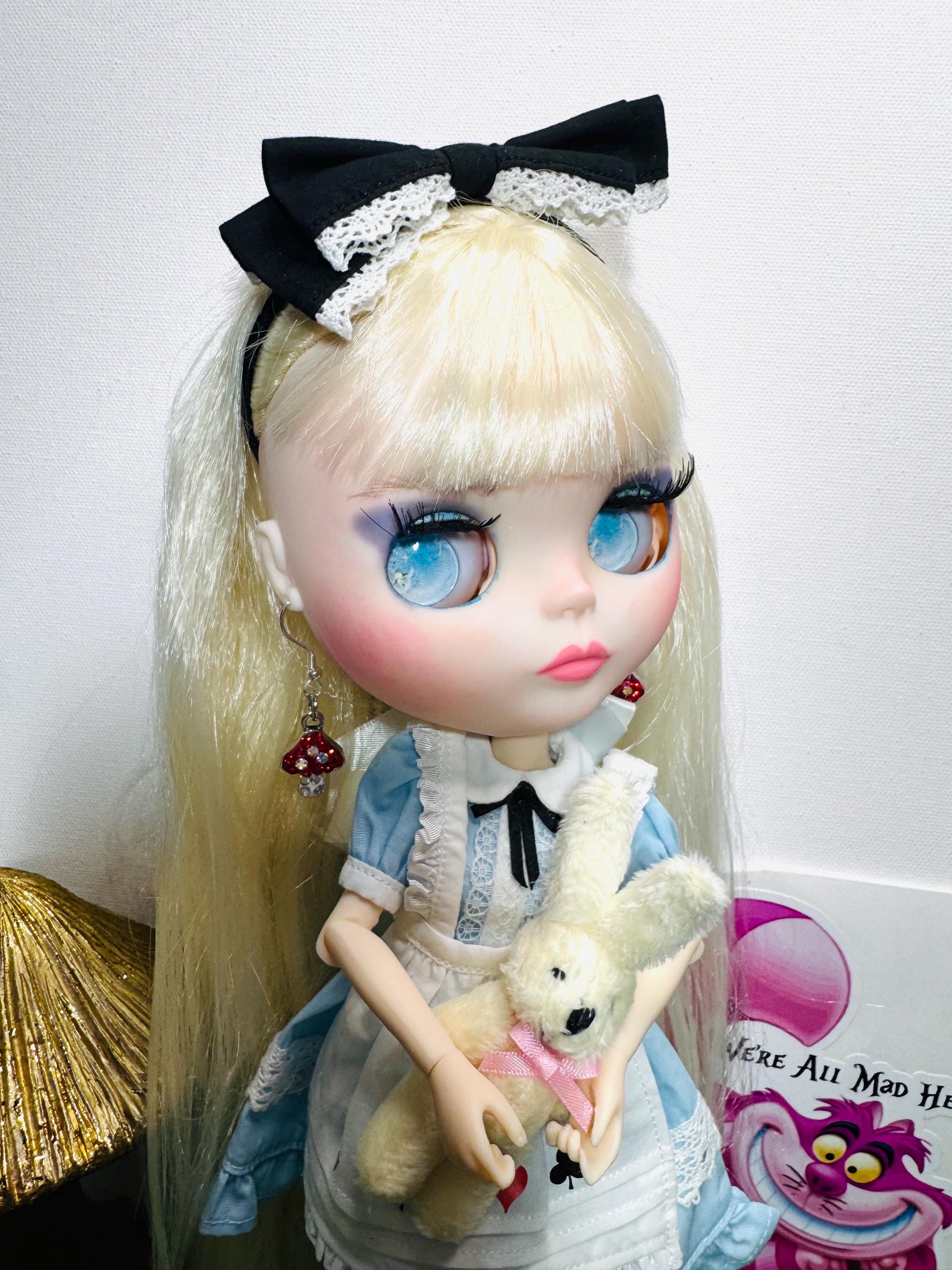 Blythe Custom Alice in Wonderland Doll. - Etsy