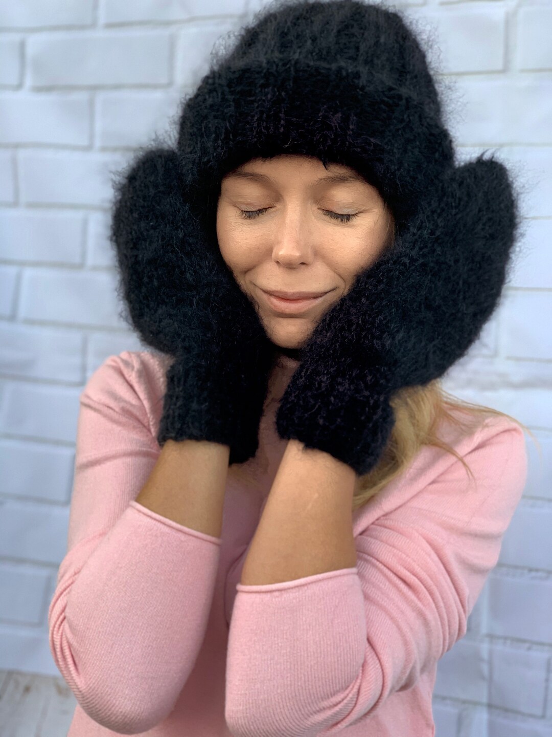 Set HAT and MITTENS, Women Hat, Handknit Beanie, Fluffy Mittens Warm ...