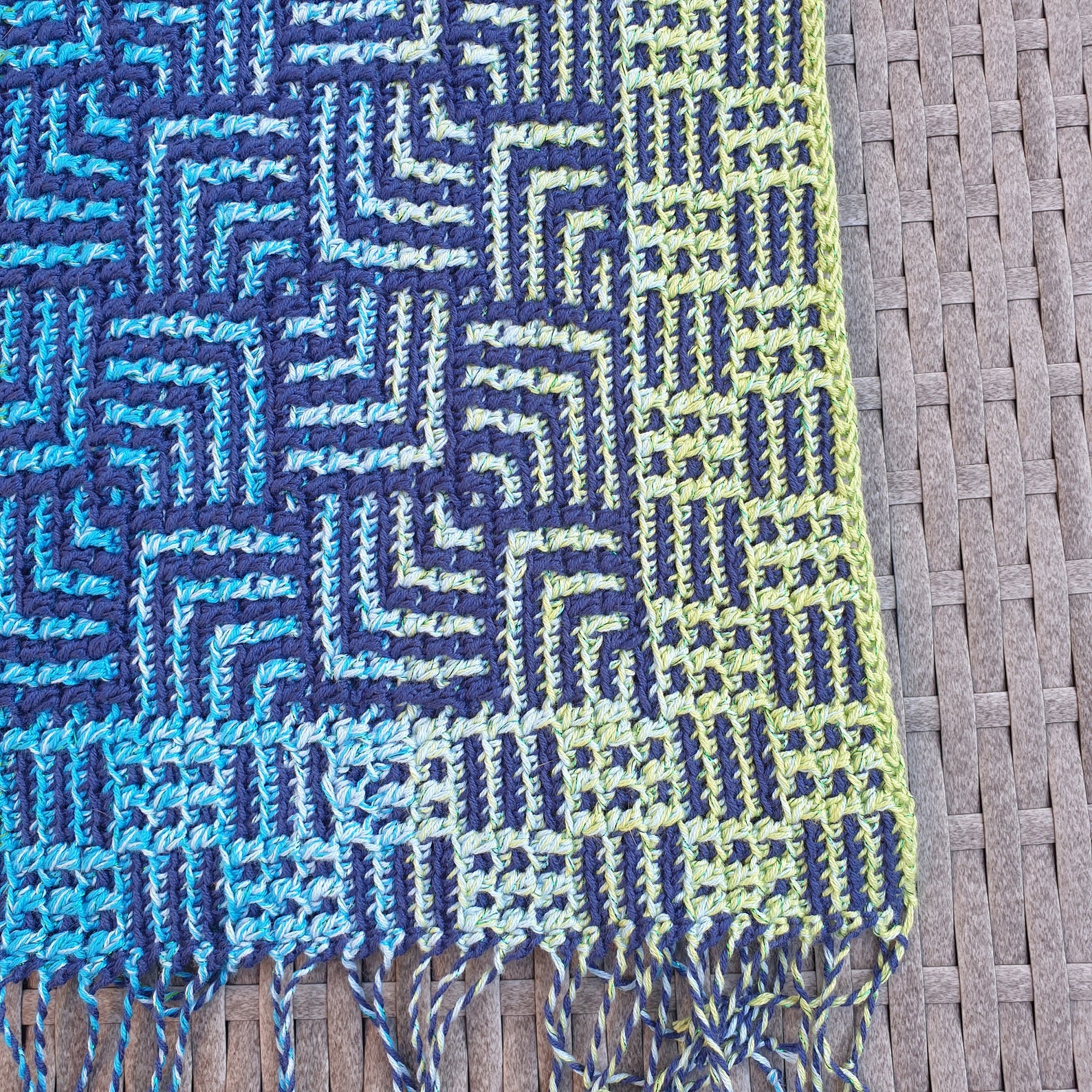 Mosaic Pinwheel Shawl; Adult; Mosaic Negative Stitch, Written Row by ...