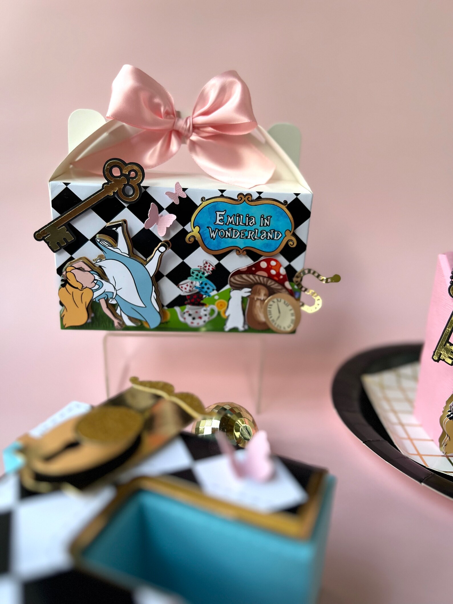 Alice in Wonderland Favor Boxes / Alice in Wonderland Birthday Favors ...
