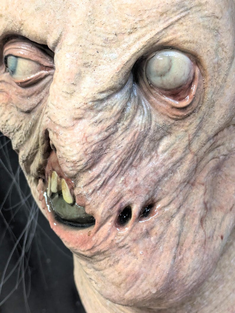 SMIRK Latex Horror Display Head *not Wearable* Halloween Mutant Not ...