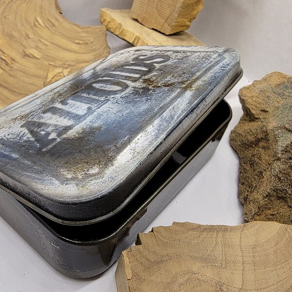 Distressed Tin - Etsy